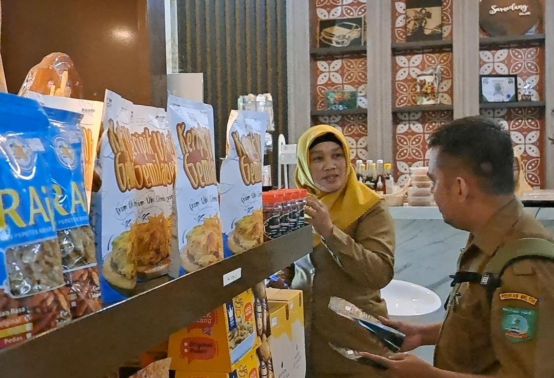 Gerai UMKM Sumedang di Borong Pemda Beltim Saat Kunjungan