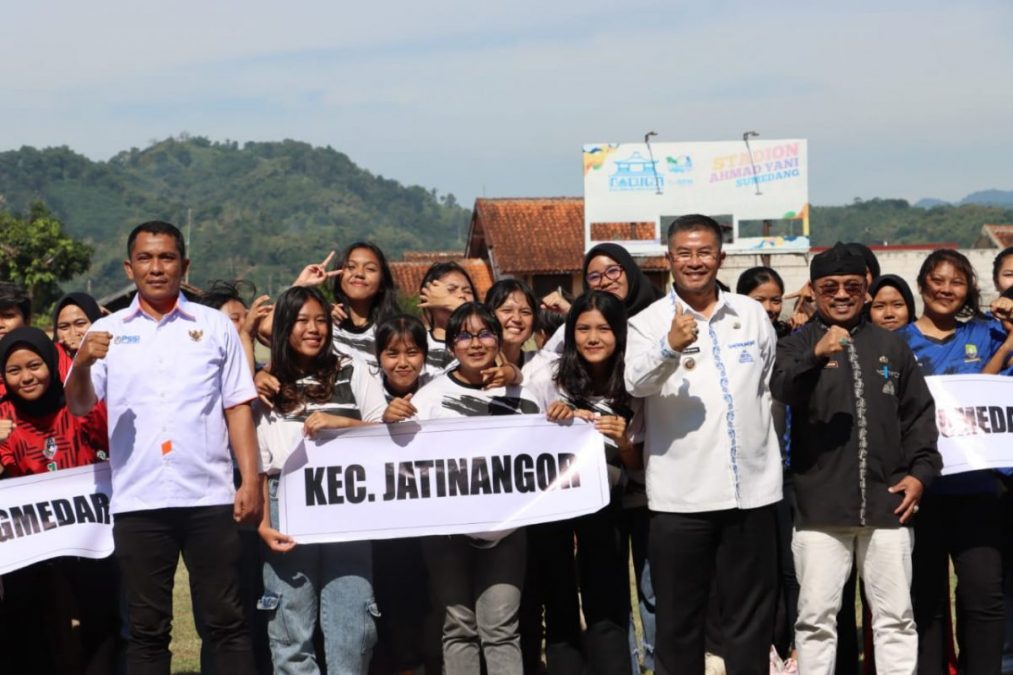 Spektakuler! Kompetisi Sepak Bola Putri U-18 Piala Wakil Bupati ...